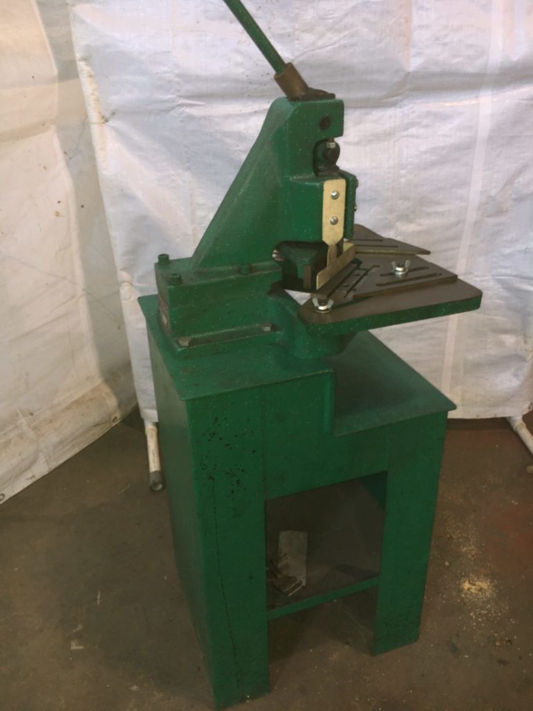 16 - 18 GA TENNSMITH ... NOTCHER - Machinery Connection